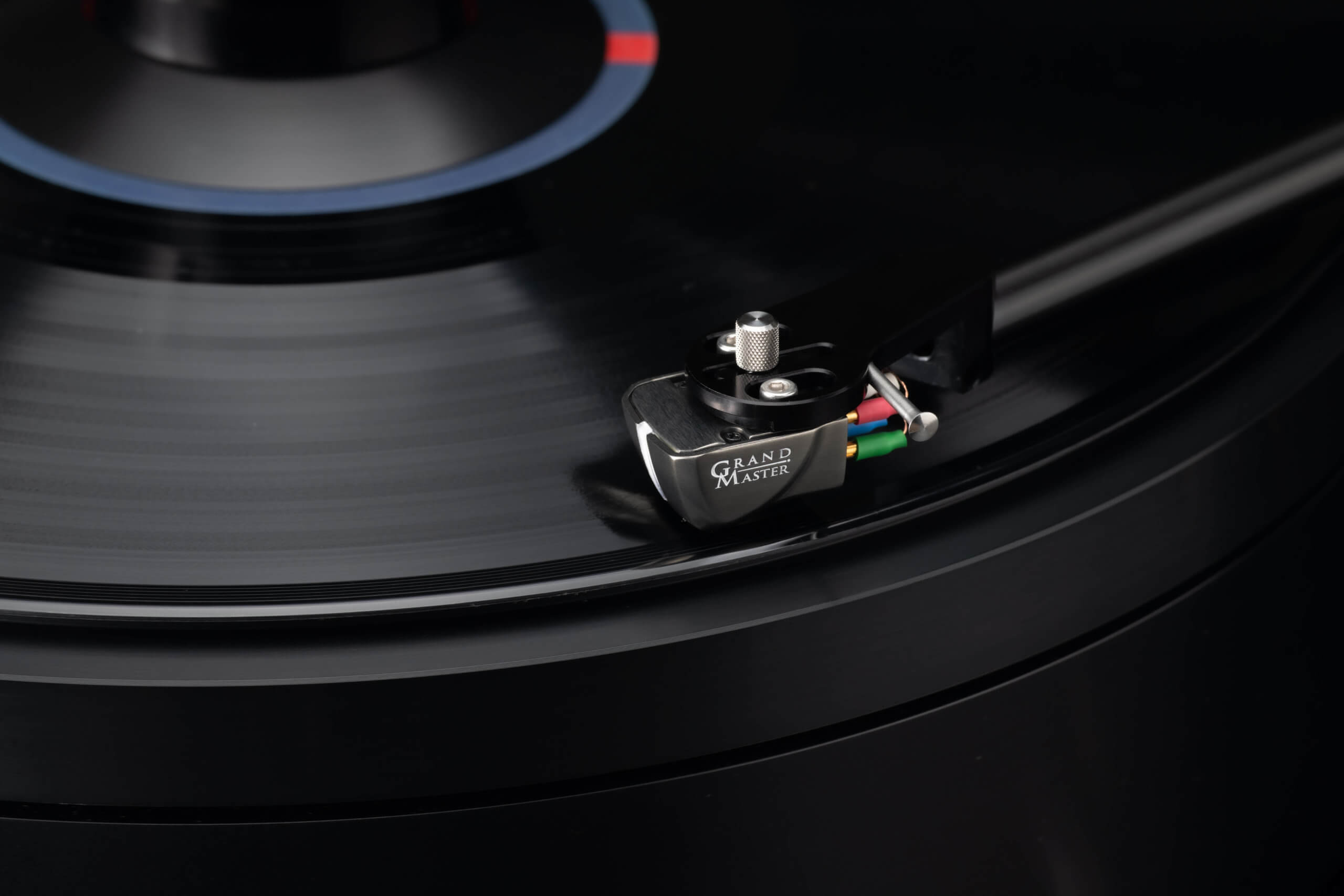 Distributeur DS AUDIO pour la France, Belgique et Monaco